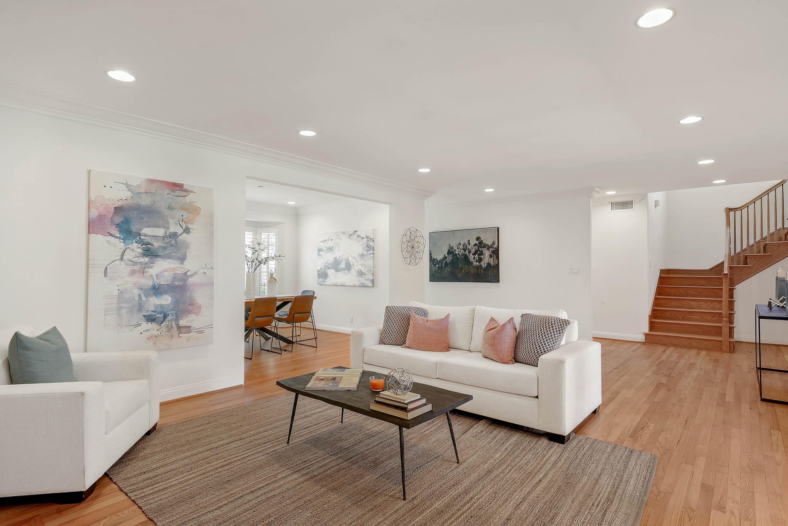 4148 Mary Ellen Ave, Studio City - The Dinsky Team