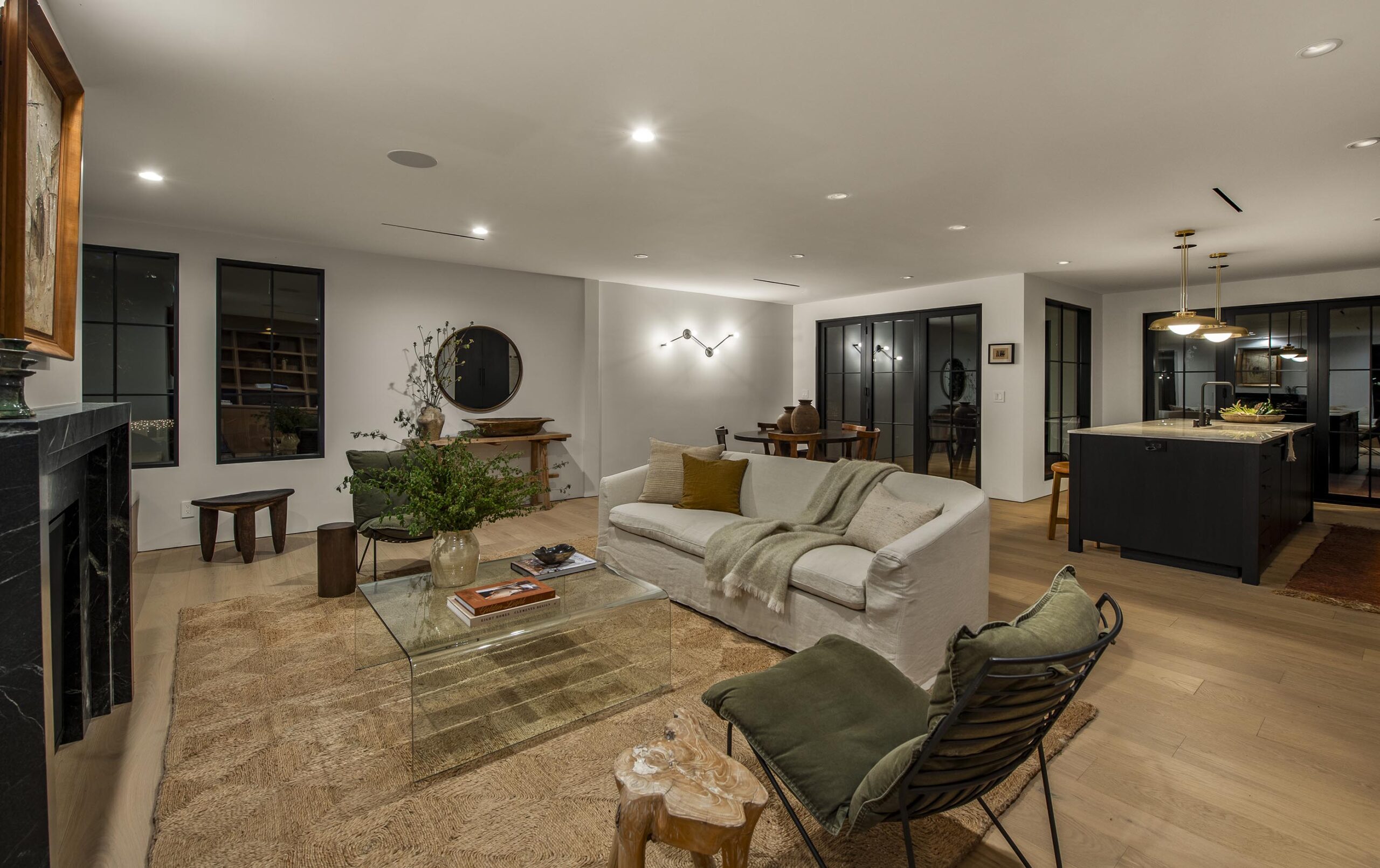 3378 Canton Lane, Studio City - The Dinsky Team