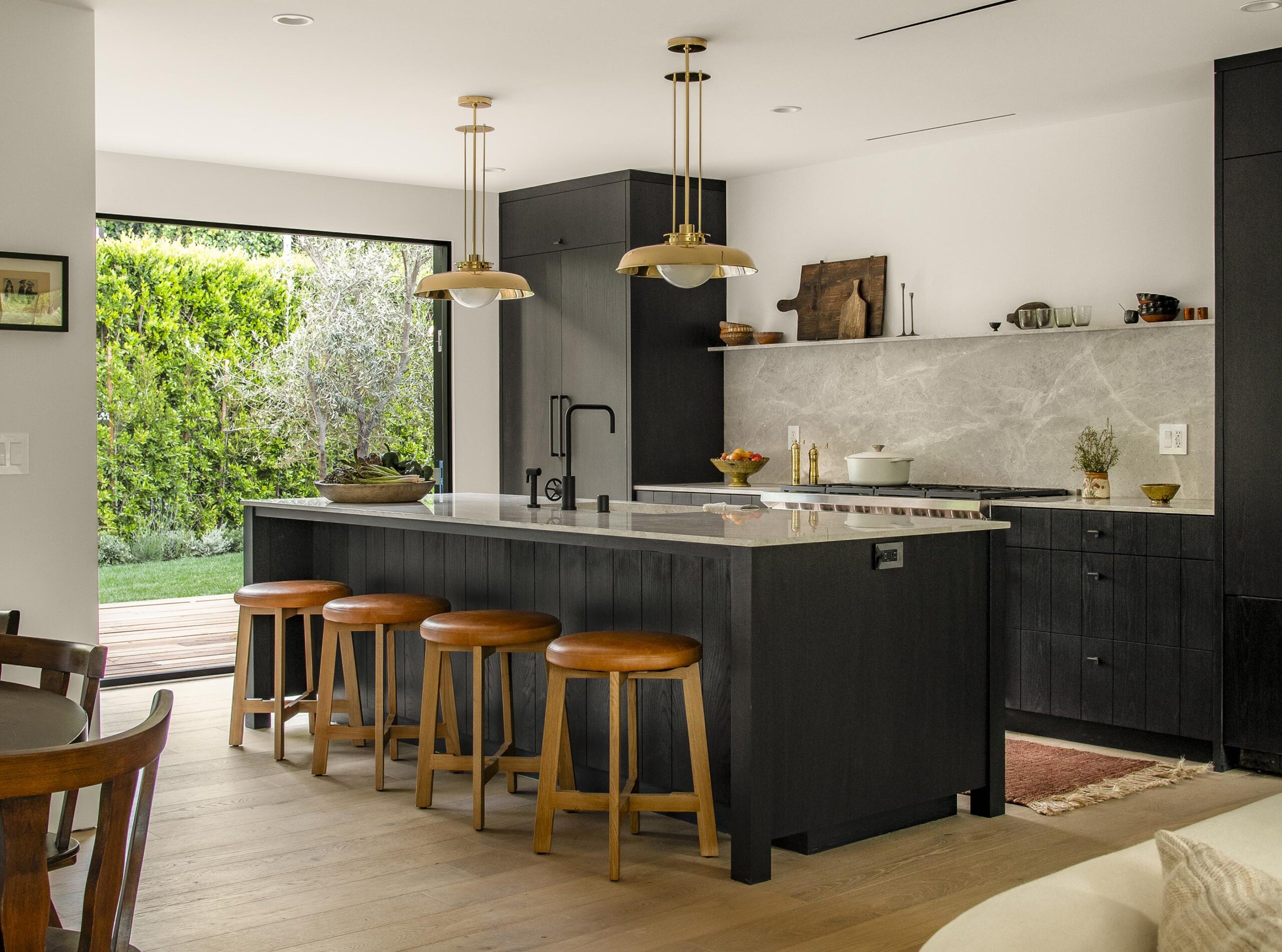 3378 Canton Lane, Studio City - The Dinsky Team