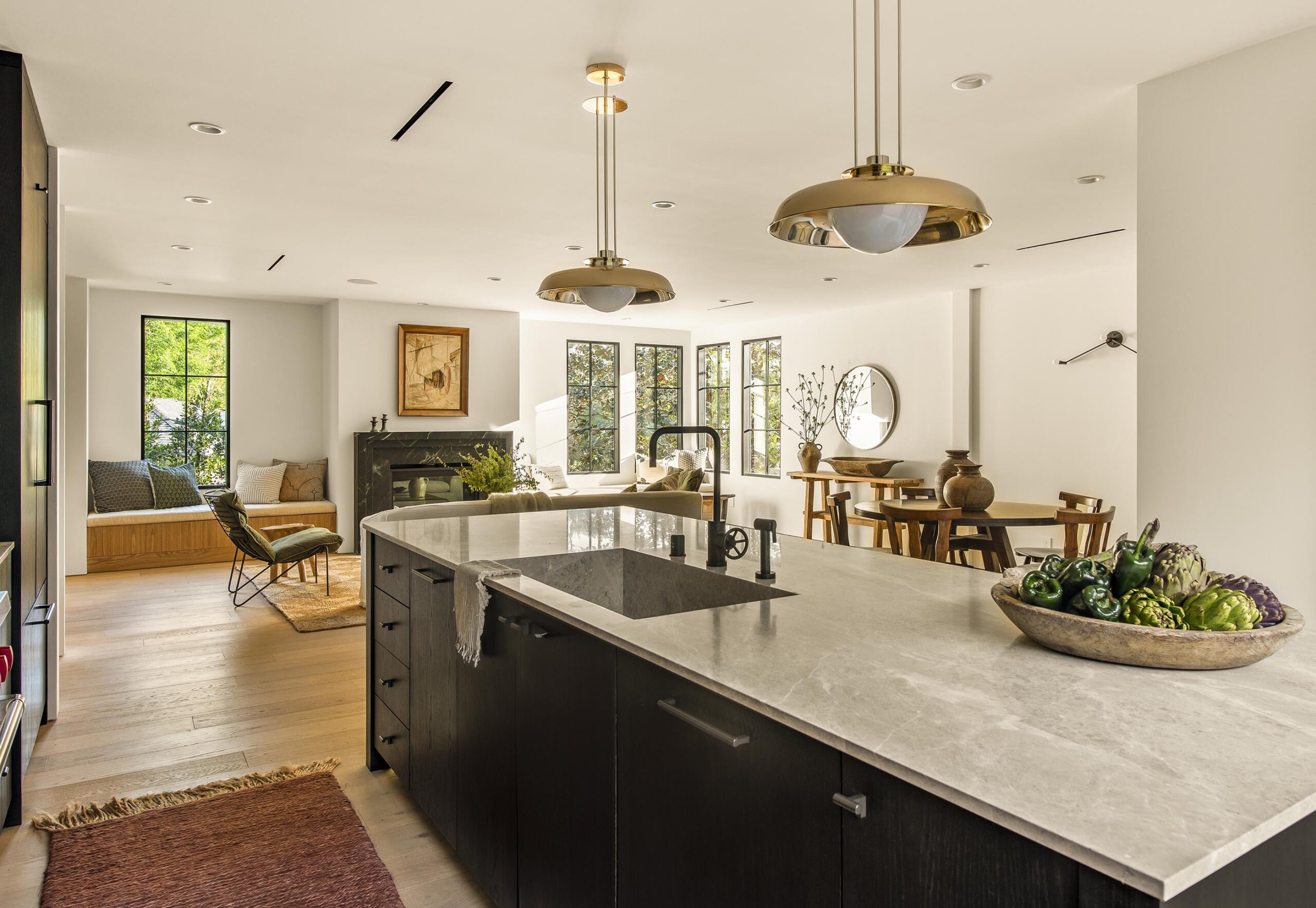 3378 Canton Lane, Studio City - The Dinsky Team