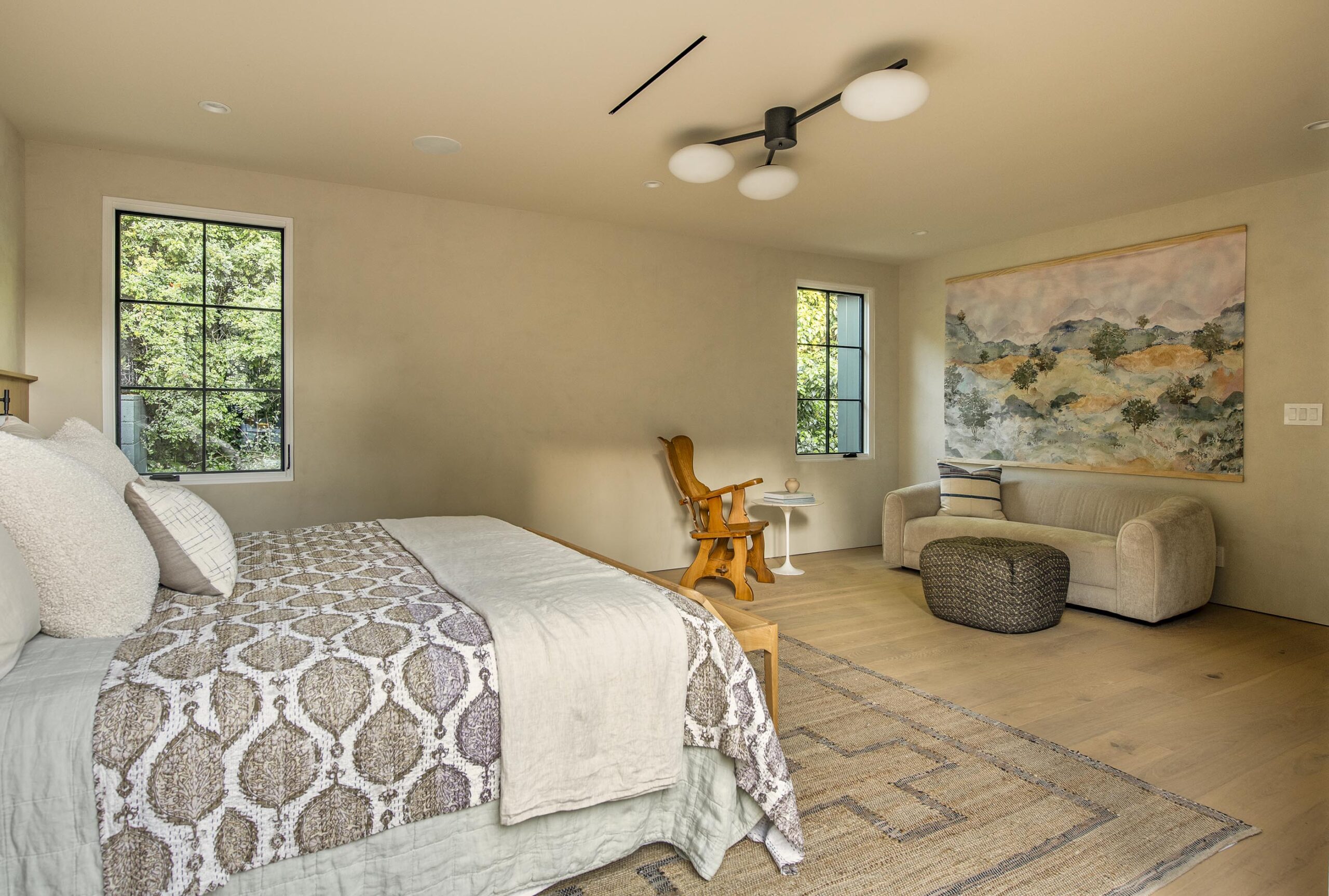 3378 Canton Lane, Studio City - The Dinsky Team