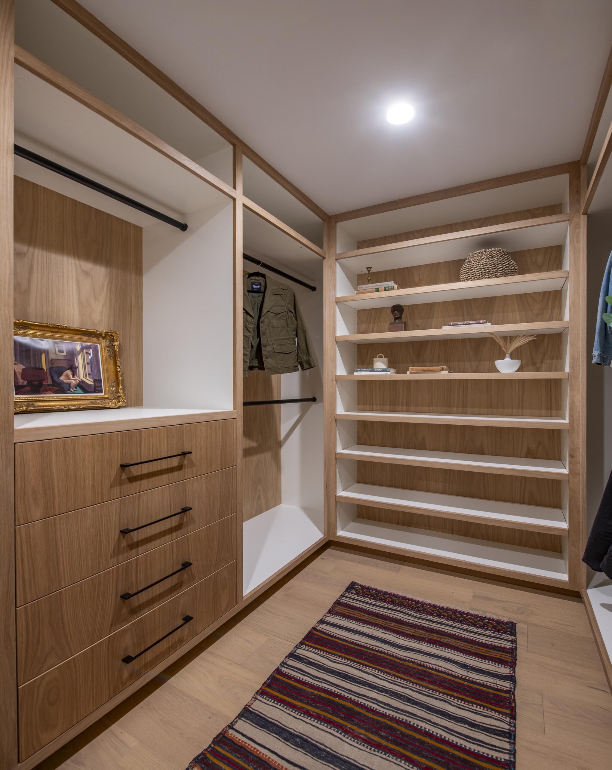 3378 Canton Lane, Studio City - The Dinsky Team